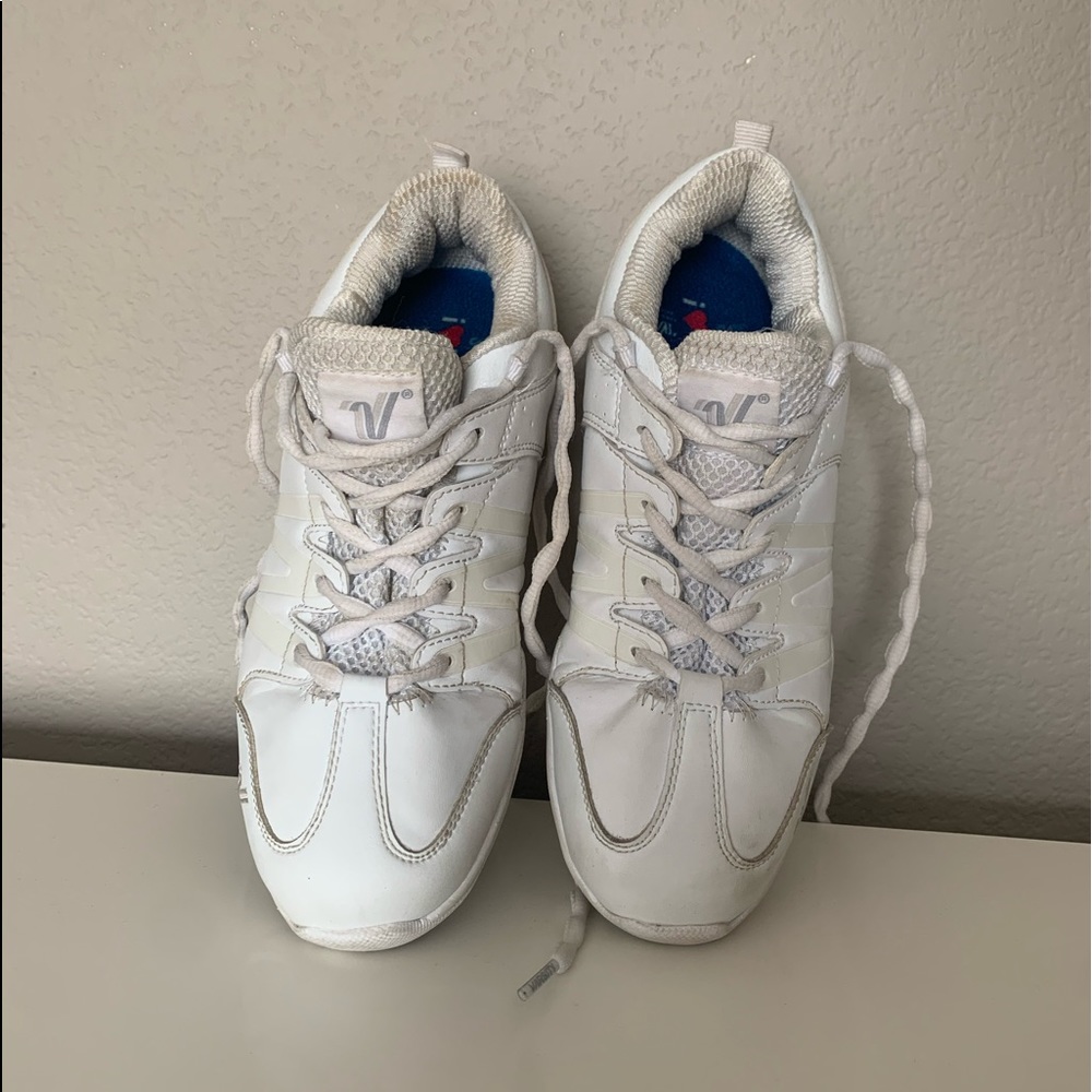 Varsity Tradition Cheer Shoes 7.5 - Cheerleading Danc… - Gem